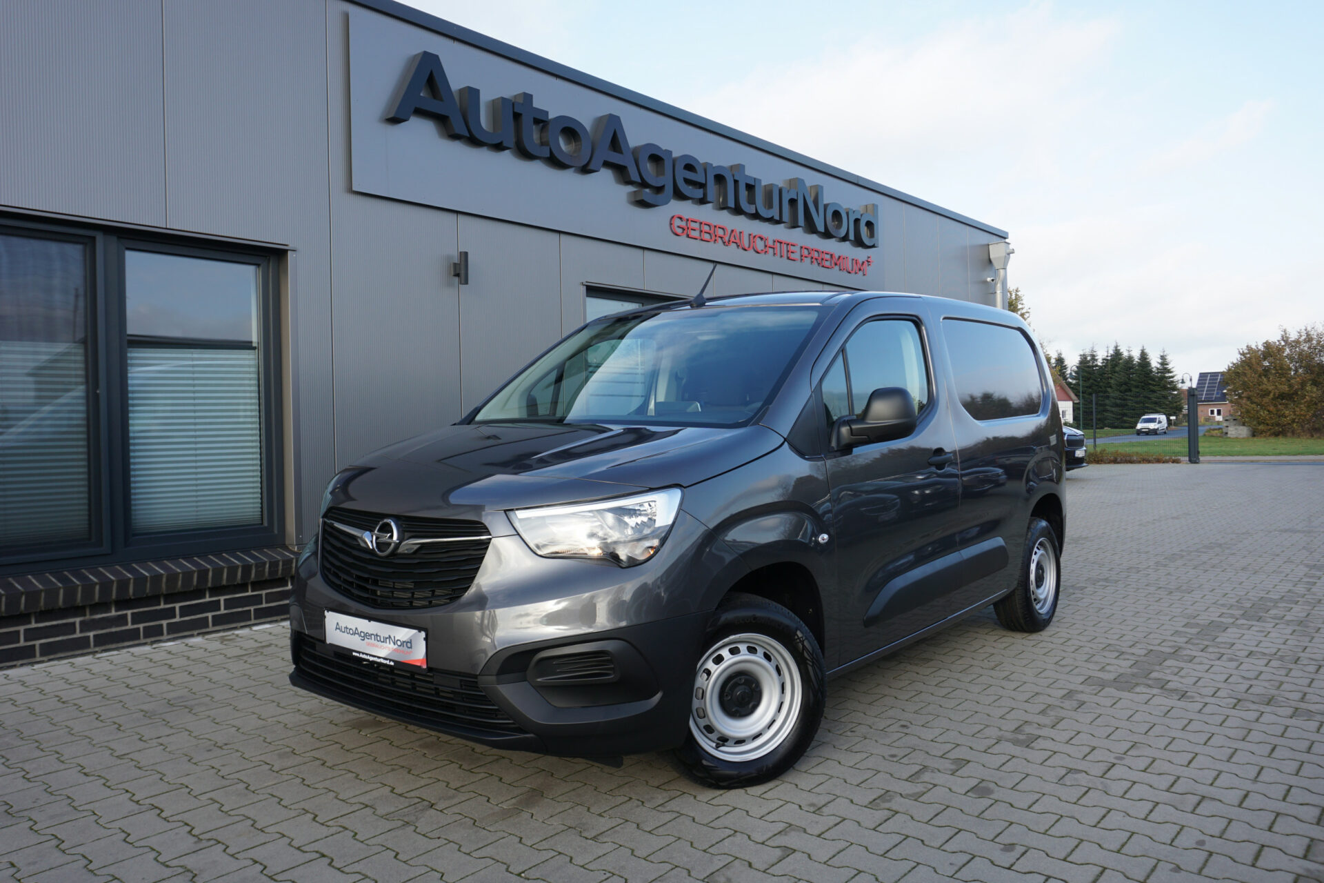 Opel Oldenburg In Holstein